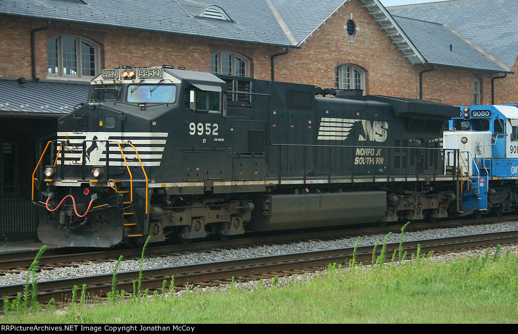 NS 9952